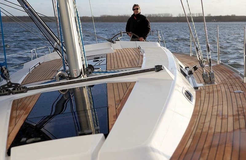 Bareboat Sailing Yacht Hanse 43 2010 - 3 Cabins - Athens - Corfu ...