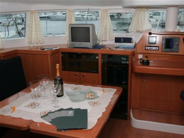 Bareboat Catamaran Lagoon 470 - 4 + 2 Cabins - Costa Brava - Spain ...