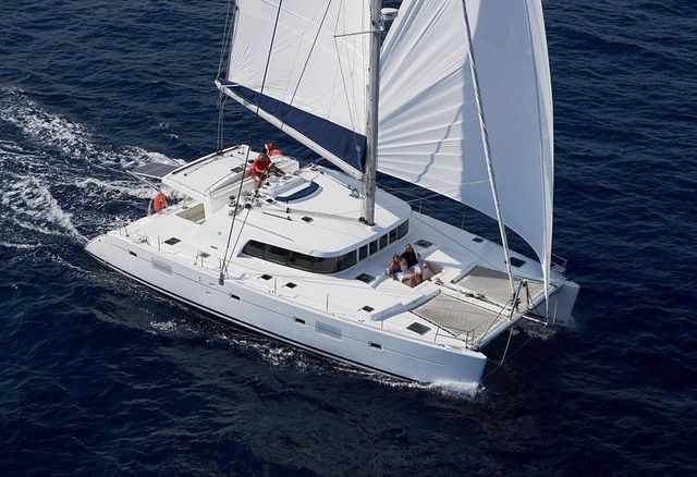 Lagoon 500 Catamaran Specifications and Expert Review