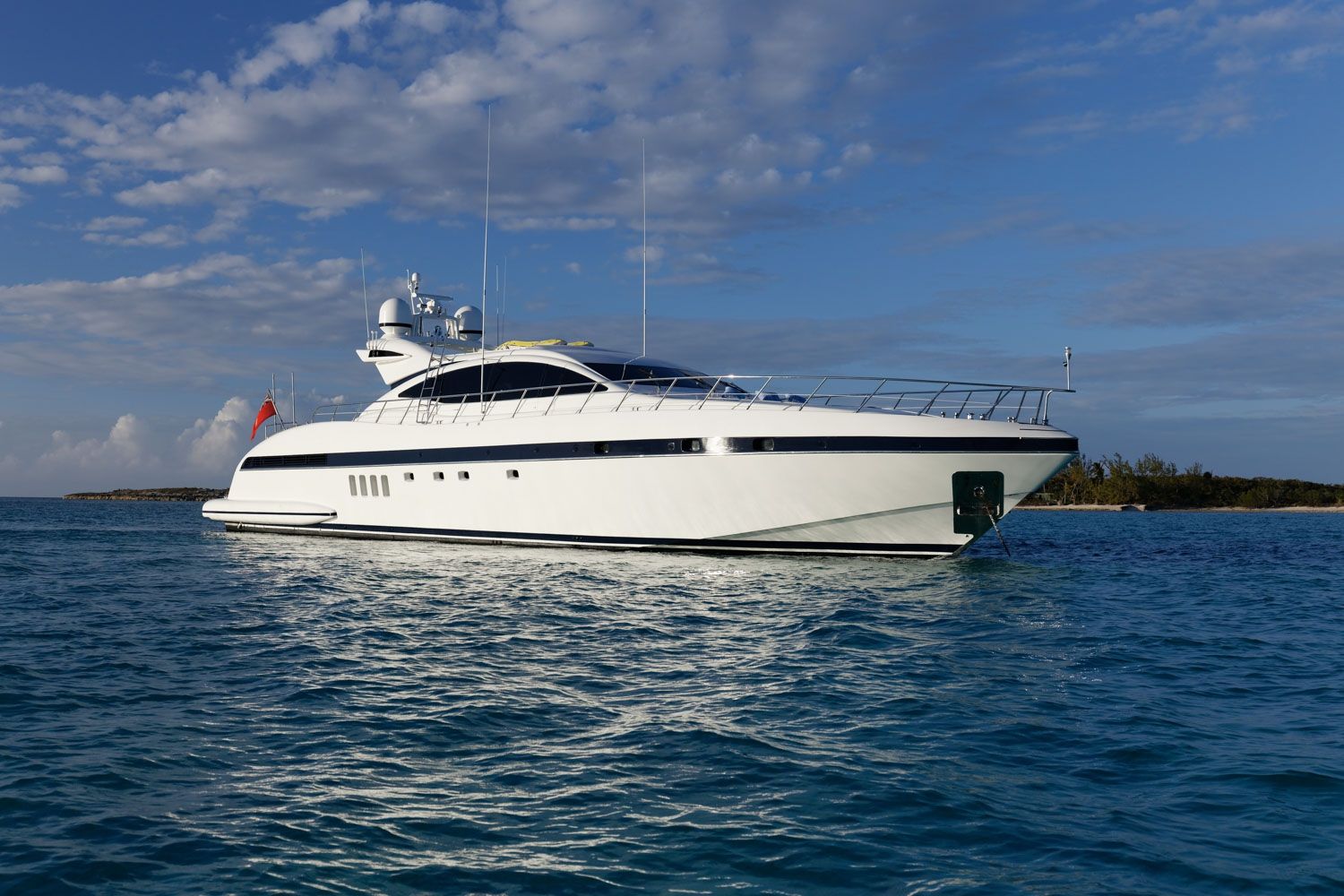 Crewed Motor Yacht CINQUE MARE - Ferretti 88 - Miami Day Charter Yacht ...