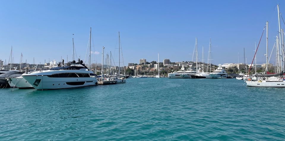 Antibes Luxury Yacht Charter Guide | French Riviera
