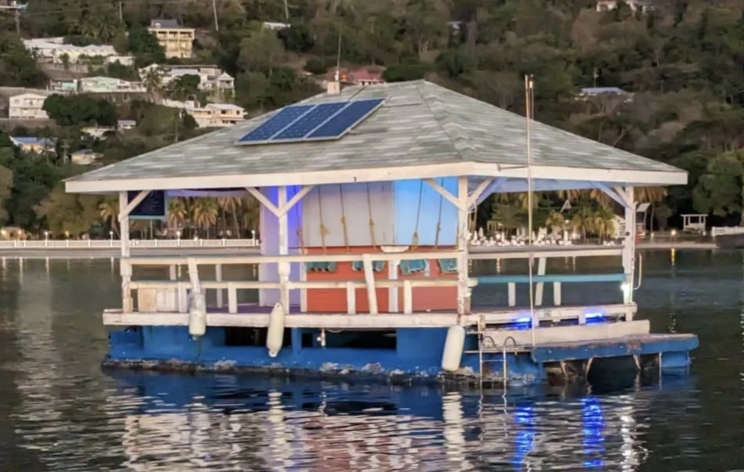 Beach Bars in the Grenadines 2026-2027 | Windward Islands